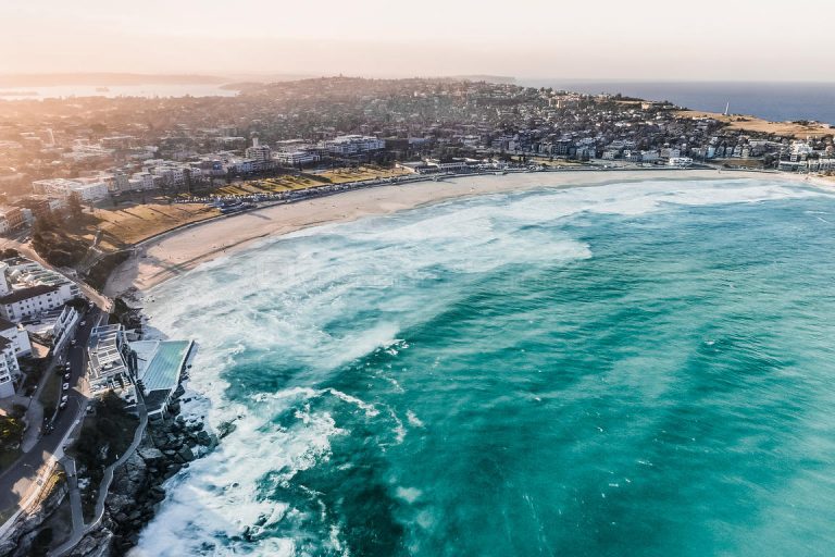 A Local's Guide To Bondi Beach; What To Eat, What To Do, Where To Stay.